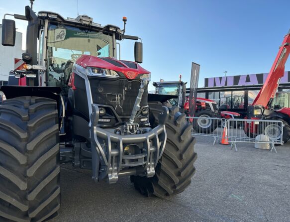 Massey Ferguson reprend la route avec son MF eXperience Tour - Pleinchamp