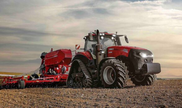 Case IH présente les nouveaux Magnum, déclinés en 3 modèles de 390, 417 ...